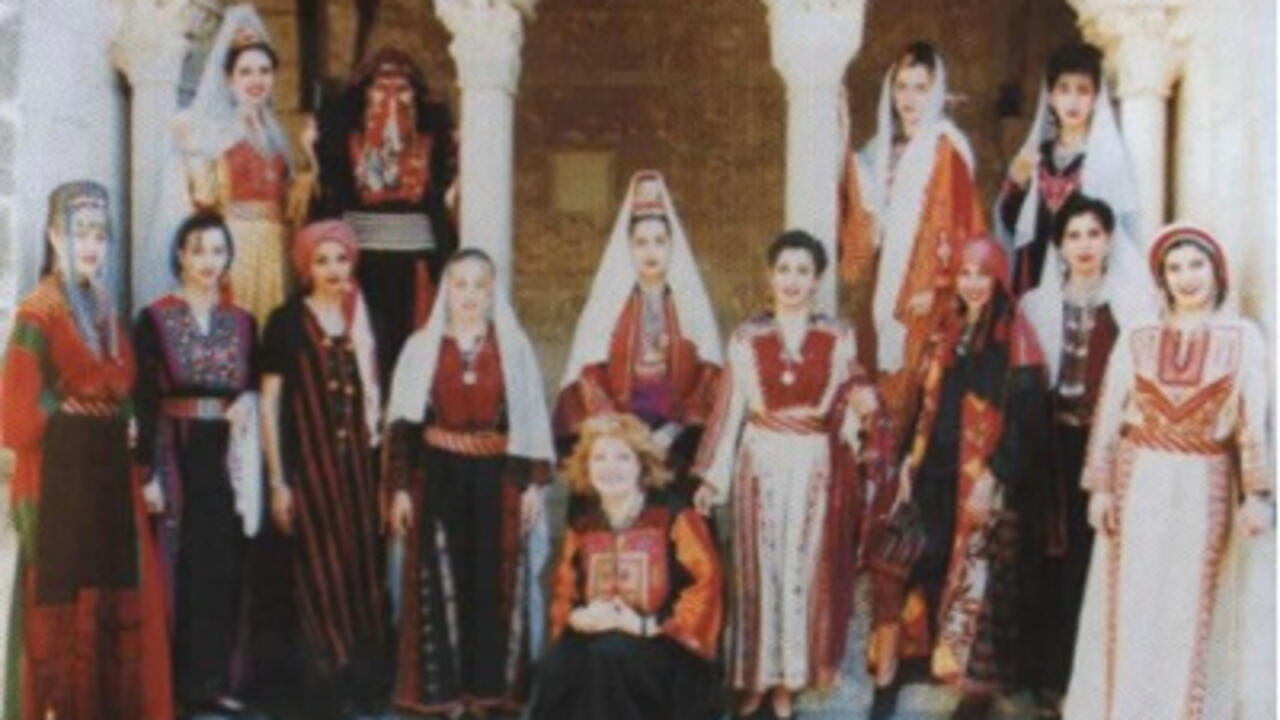 هل يمكن للأزياء العربية التقليدية أن تتحول إلى موضة ؟ - حياة وناس ...