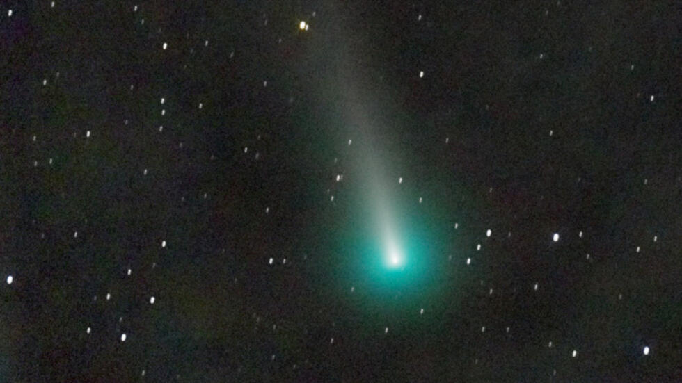 مرصد "هابل" الفضائي يلتقط صوراً لأكبر مذنب تتم مشاهدته على الإطلاق