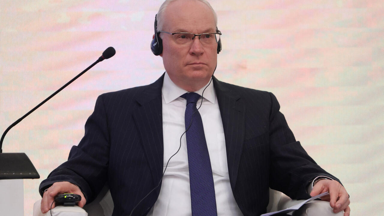 المبعوث الأمريكي إلى اليمن: لا حل عسكرياً للأزمة في البحر الأحمر