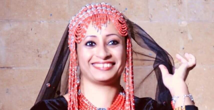 زينب أبو طالب طبيبة مصرية شغوفة بالفن اليمني - حوار