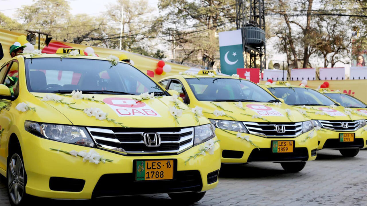 " تاكسي الغرام" في باكستان