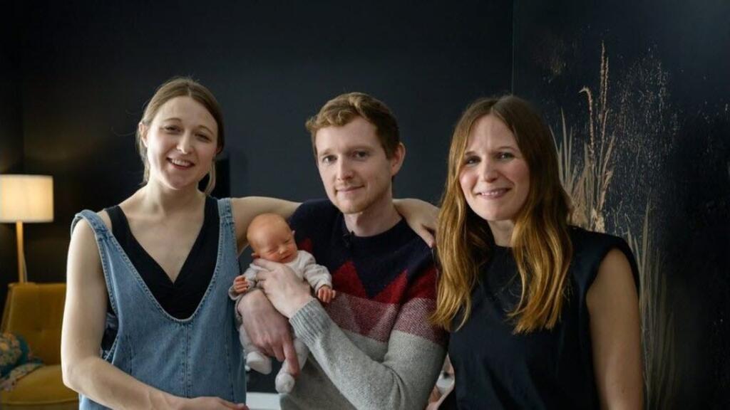 ولادة أول طفل في المملكة المتحدة بعد عملية زراعة للرحم - النشرة العلمية ...