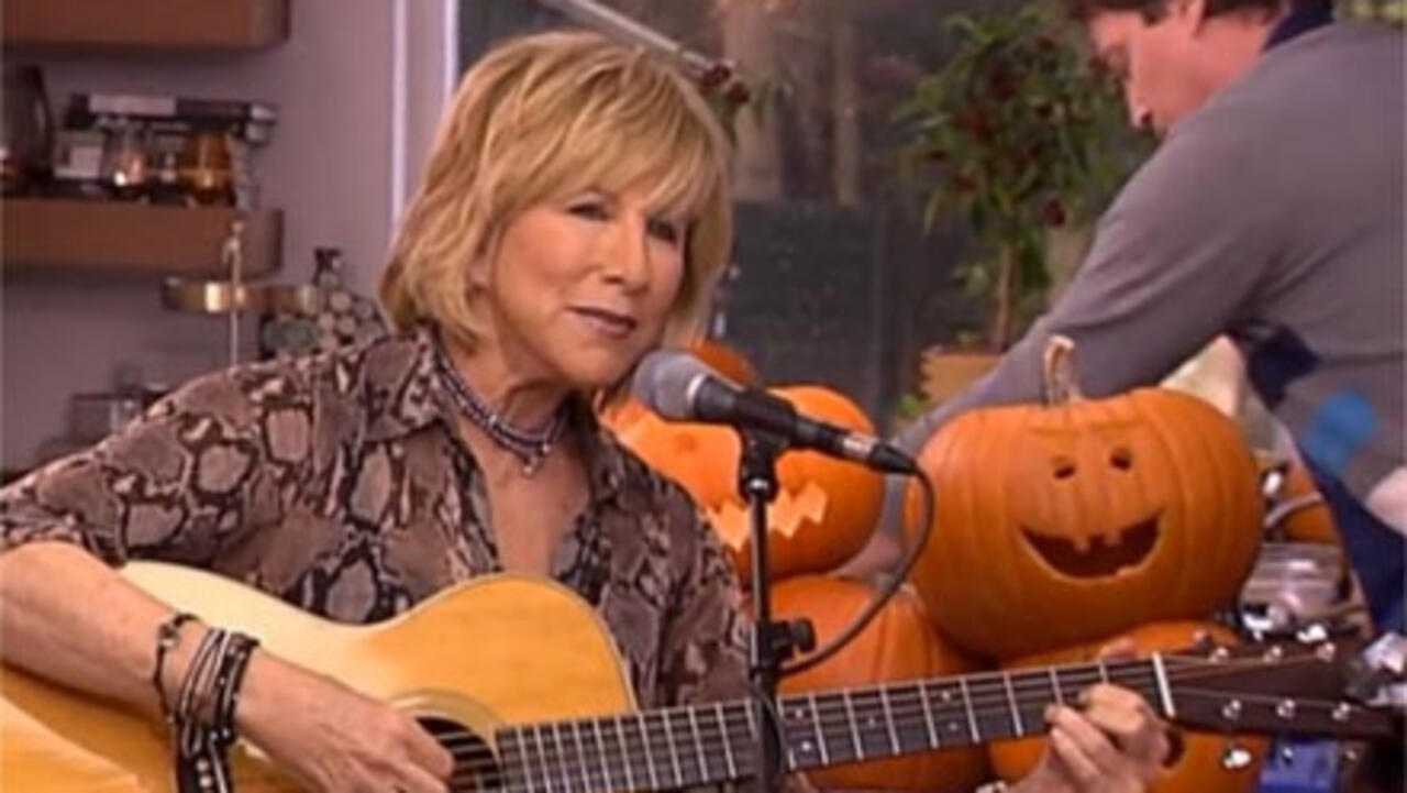 أغنية Killing me softly للمغنية الأميركية لوري ليبرمان - حكاية نغم ...