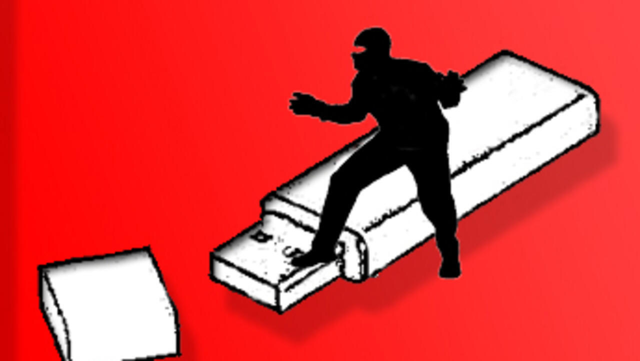 سرقة البيانات من جهاز الكمبيوتر بواسطة قارئ ملفات الموسيقى - إي ميل ...