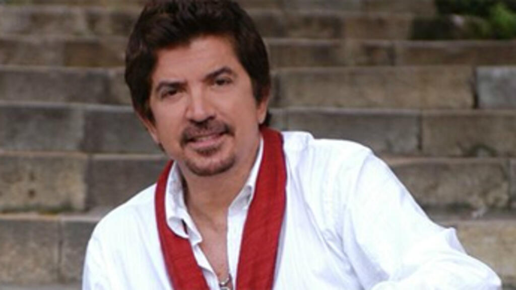 النجم العربي وليد توفيق في عيد الفطر - بدون قناع - مونت كارلو الدولية / MCD