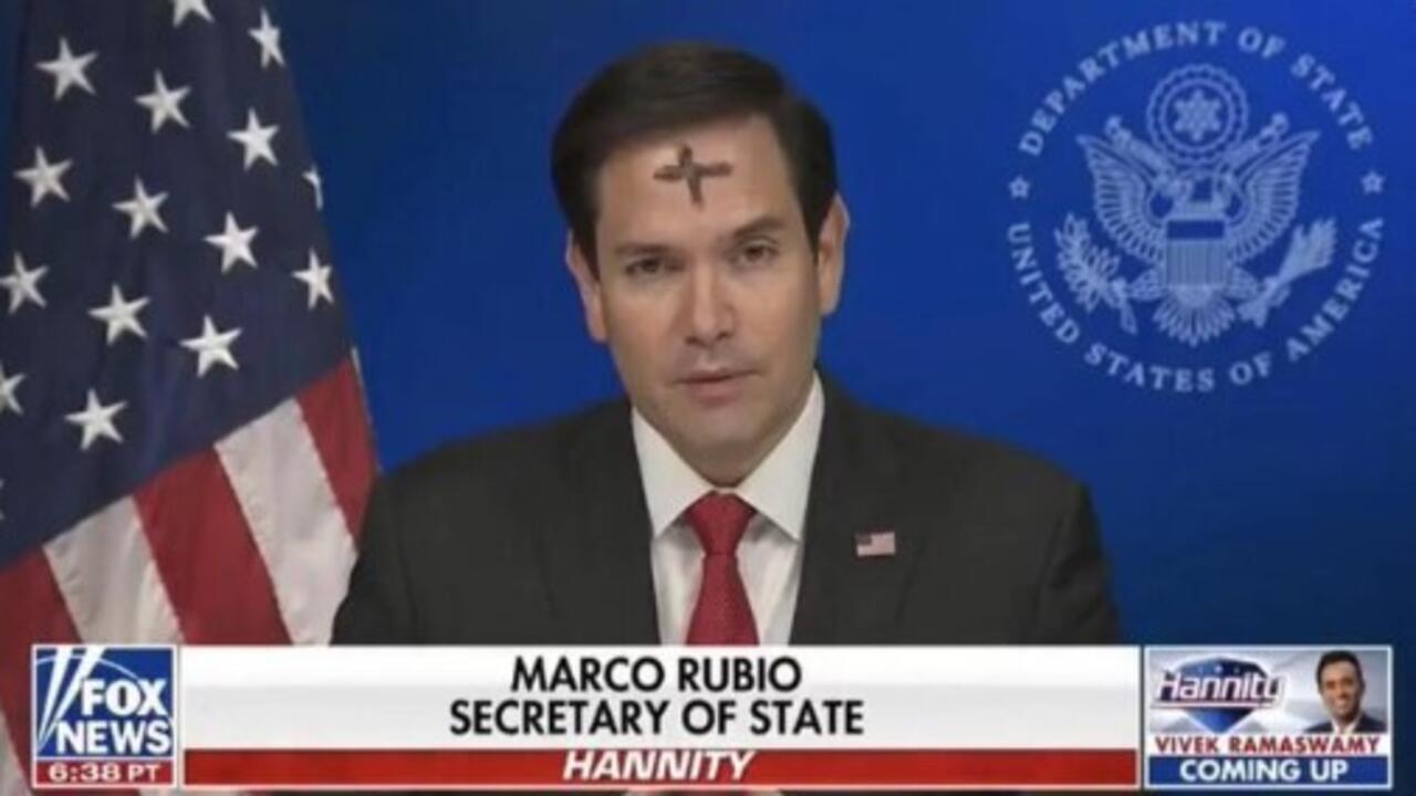 لماذا ظهر وزير الخارجية الأمريكي بصليب مرسوم على جبهته خلال لقاء ...